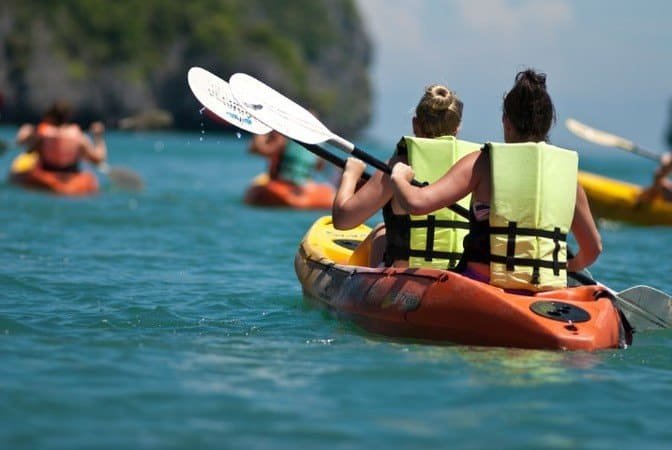 How to Make a Kayak More Buoyant (GUIDE)